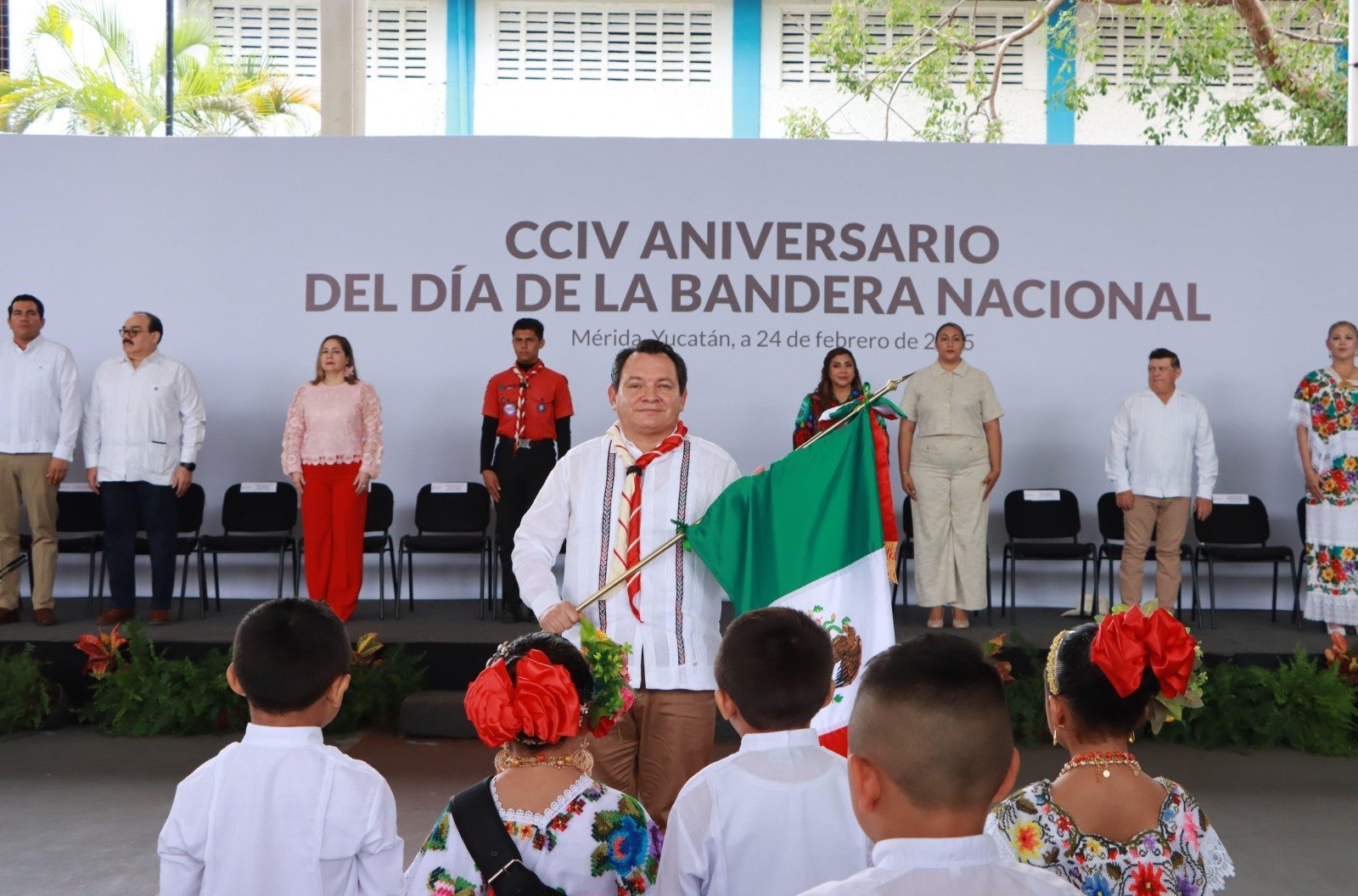 La Bandera Nacional, símbolo de unidad y guía hacia el bienestar ...